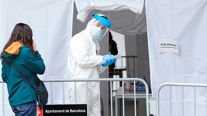 Η χορήγηση του εμβολίου της AstraZeneca θα συνεχισθεί, δεν συσχετίζεται ...