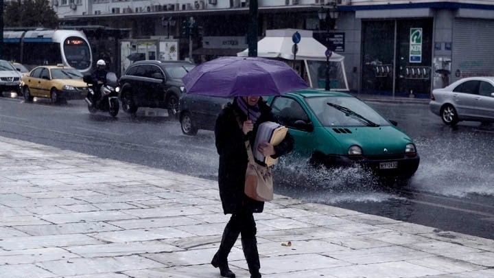 Βροχές και τοπικές καταιγίδες αναμένονται αύριο με μικρή άνοδο της ...