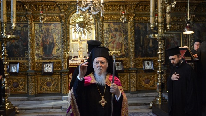 Η Κυριακή της Σταυροπροσκυνήσεως στο Φανάρι - Στην Πολωνία ο ...